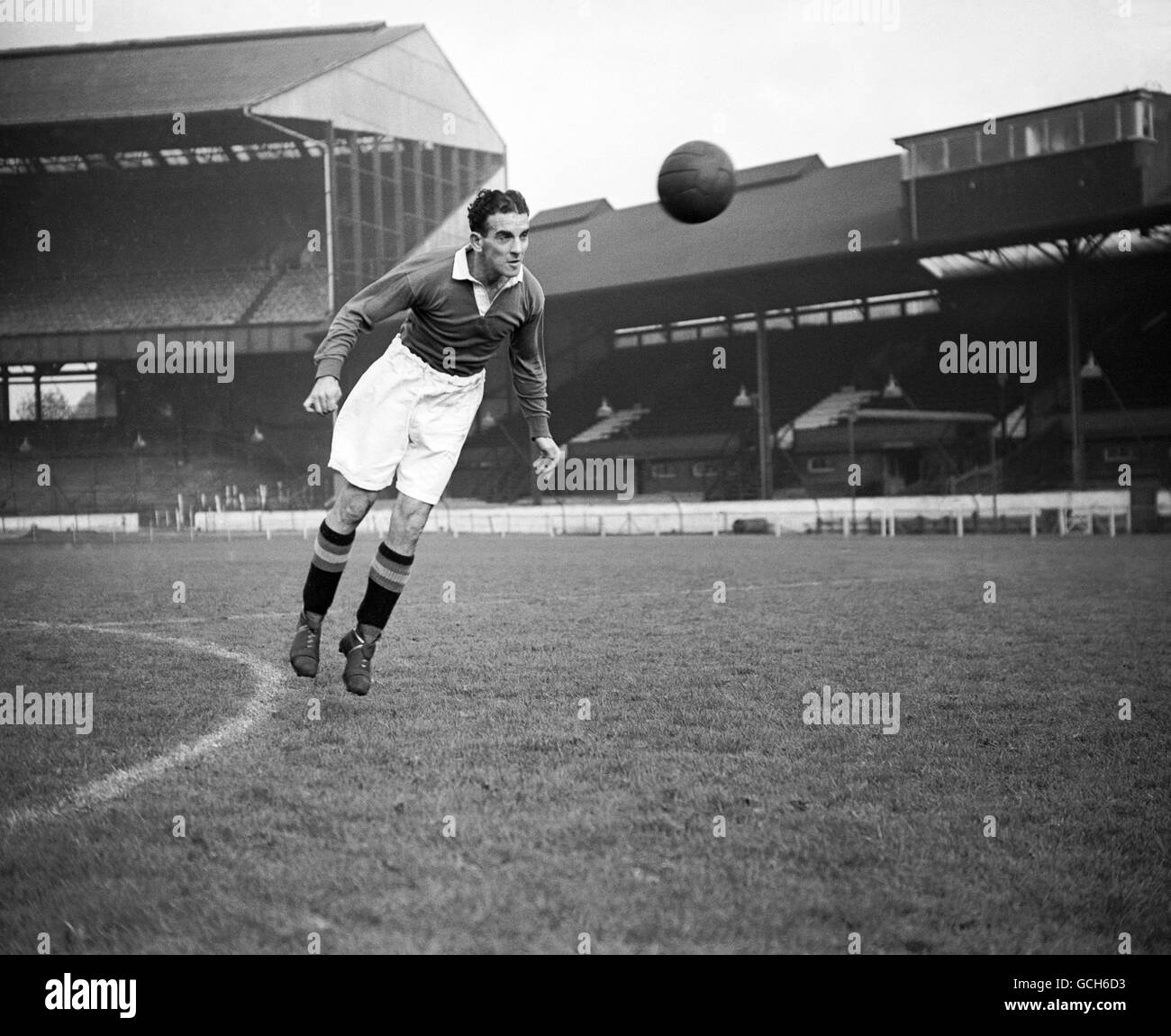 Chelsea team Black and White Stock Photos & Images - Alamy