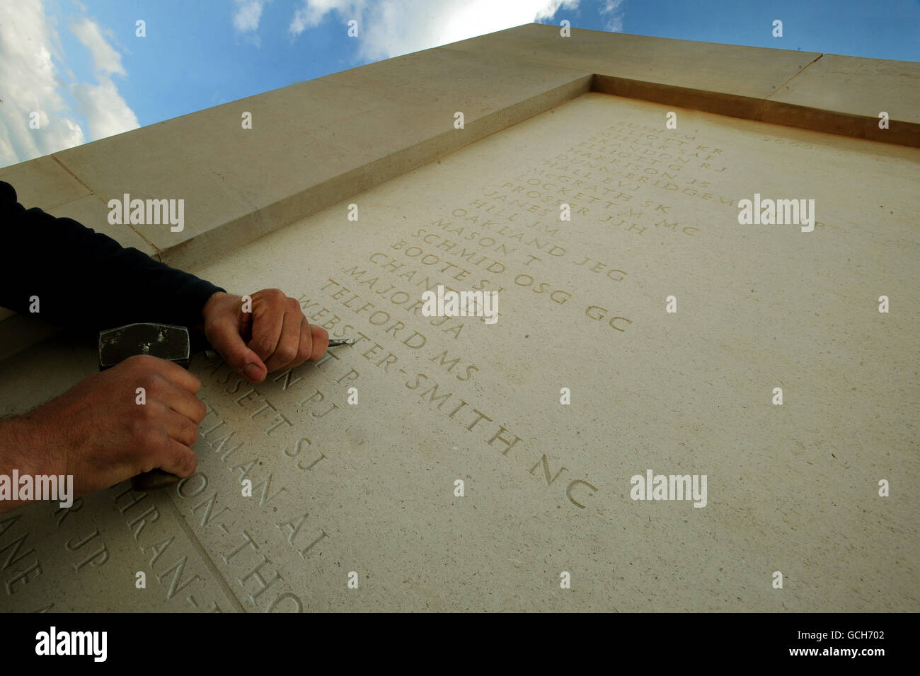 Engraver Nick Hindle adds names of servicemen killed on duty last year ...