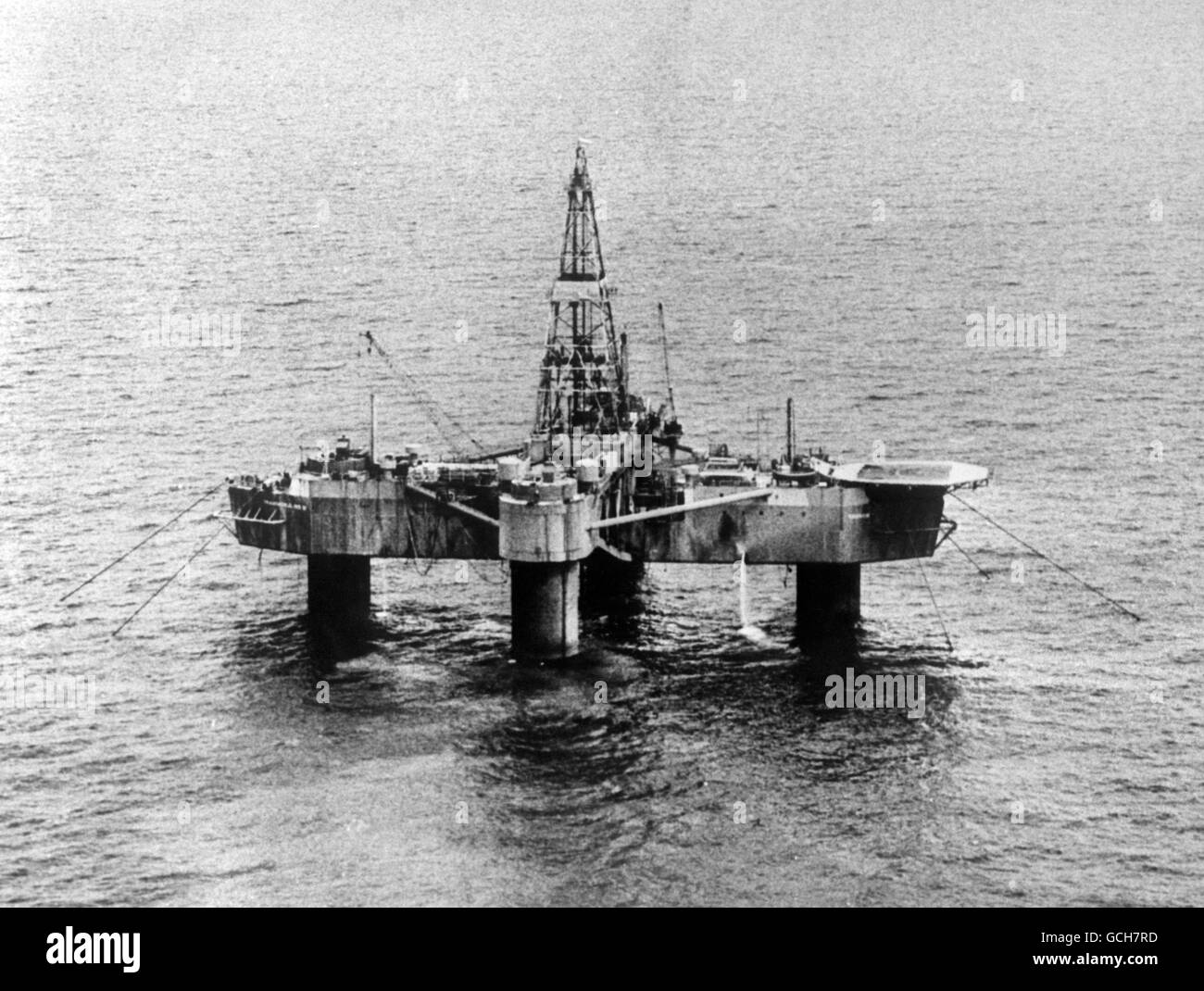 The Transworld Oil Platform TW61, off the coast of Norway Stock Photo - Alamy