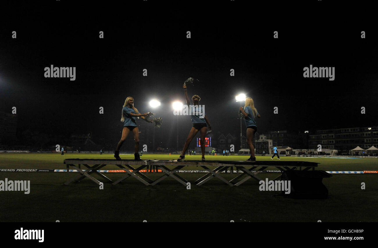 Cricket sussex gv stadium floodlight mangkb hi-res stock photography ...