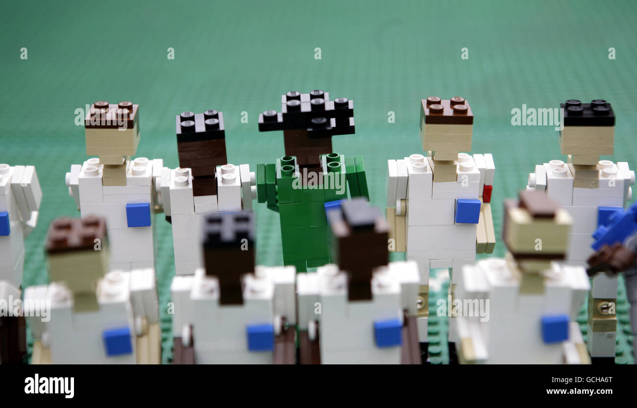 Closeup plastic tiny model mangak hi-res stock photography and images ...