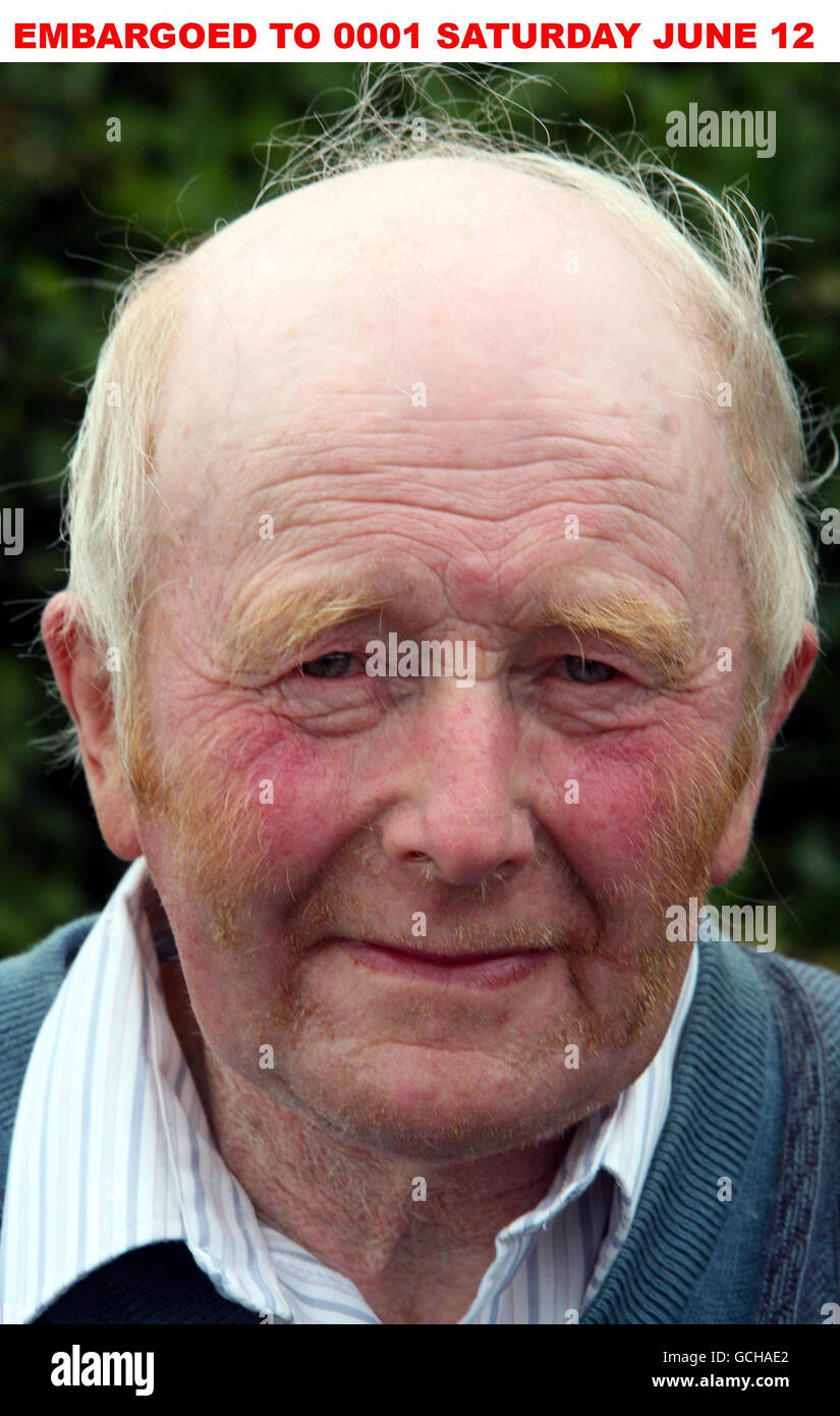 2010 queens birthday honours list hi-res stock photography and images ...