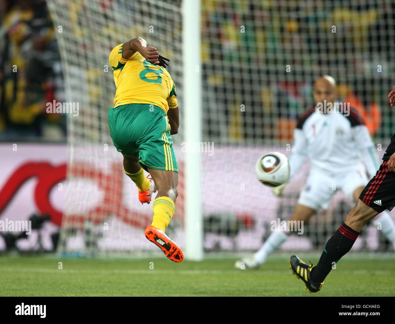 Siphiwe tshabalala goal hi-res stock photography and images - Alamy
