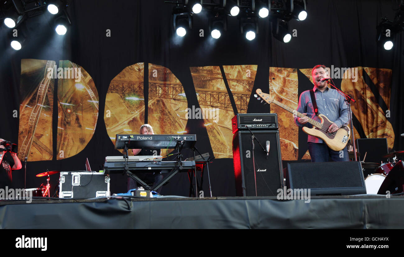 Jimi goodwin 2010 hi-res stock photography and images - Alamy