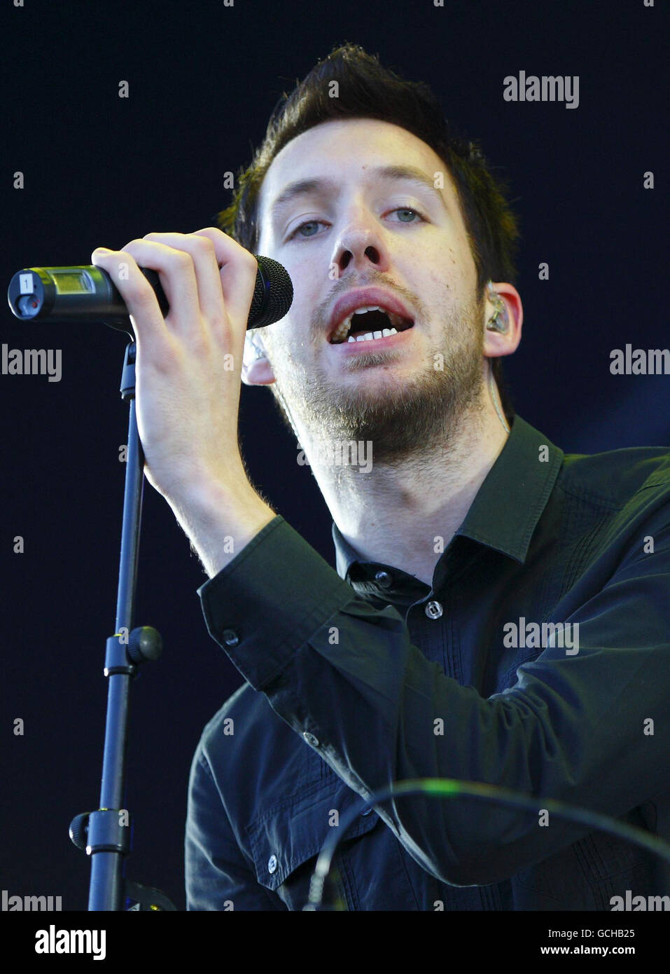 Calvin harris on stage isle wight music festival hi-res stock ...
