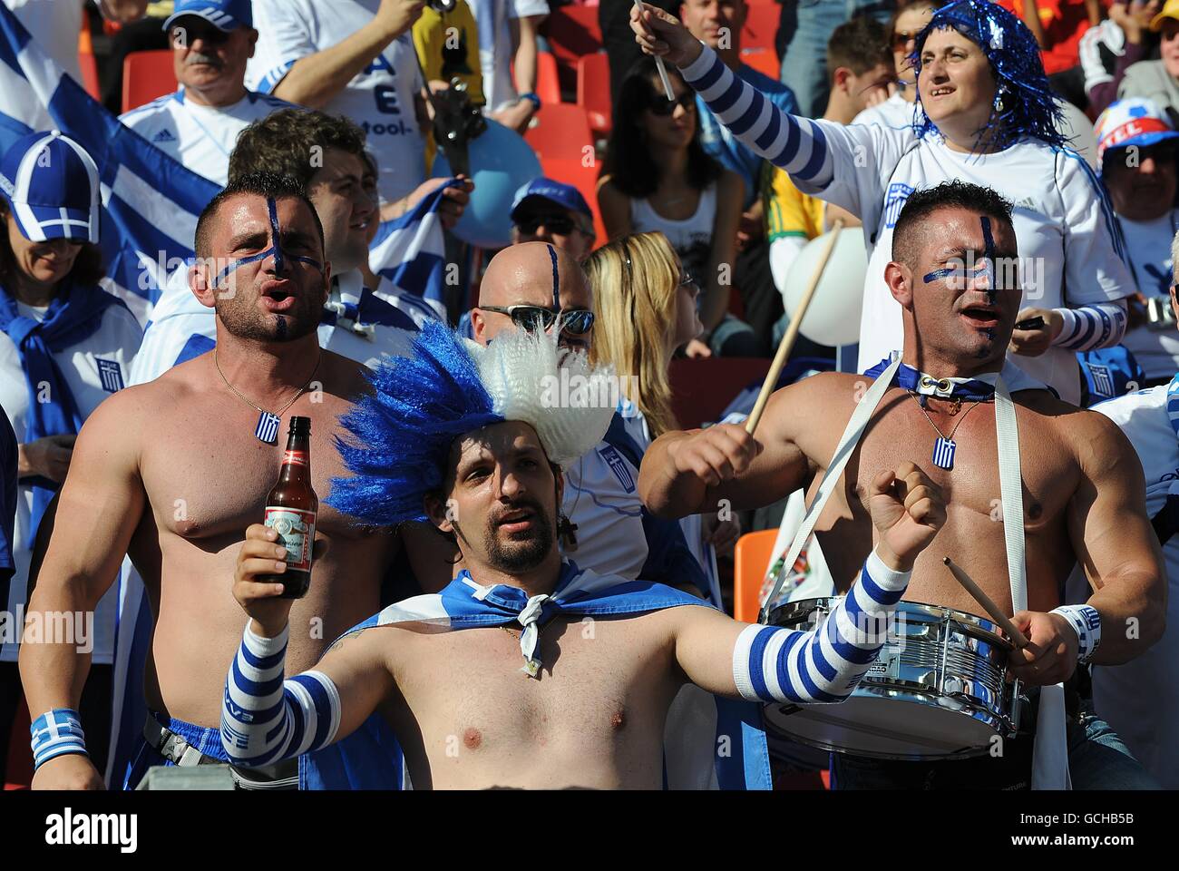 Greek football fans in the stands hi-res stock photography and images ...