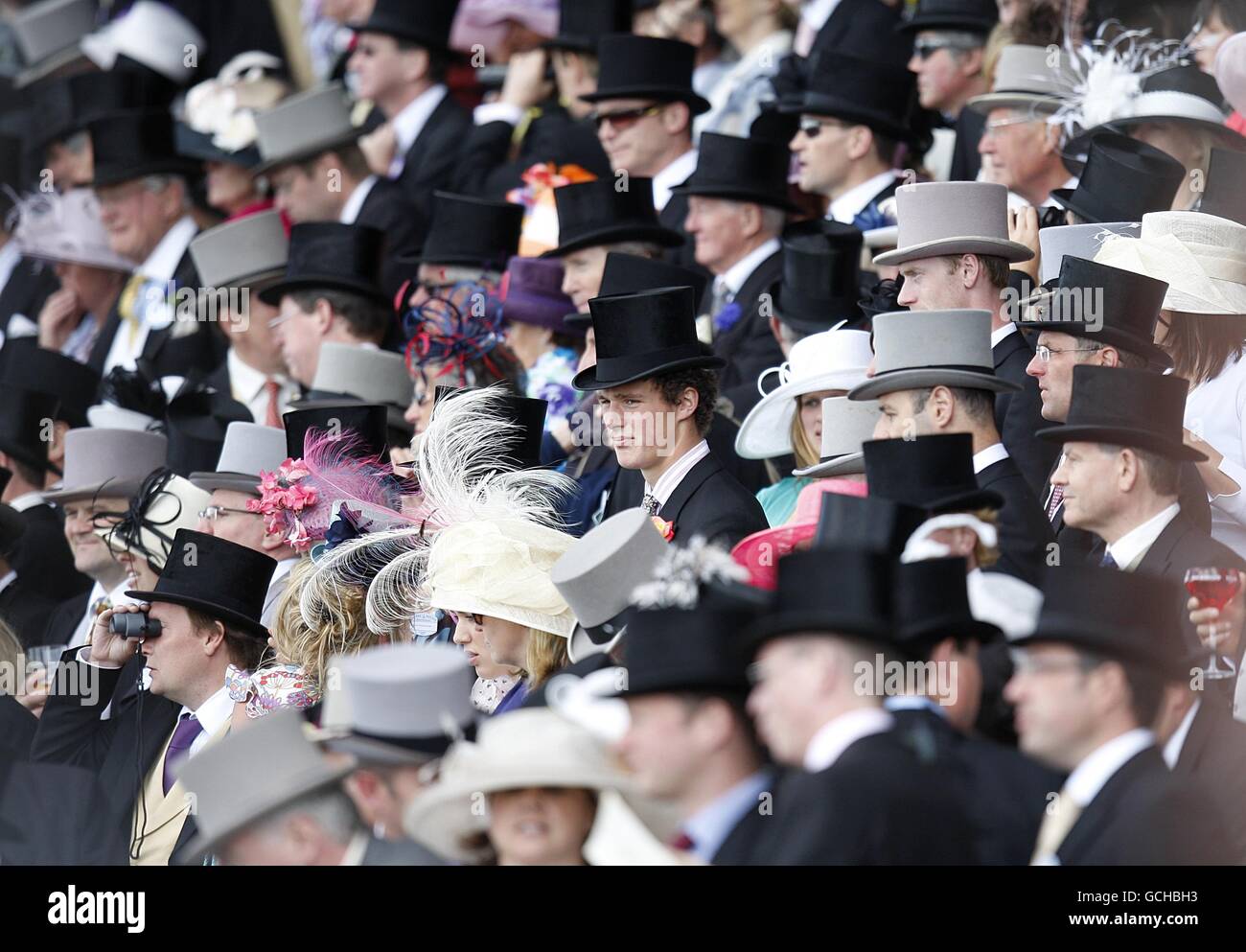 Horse Racing - The Royal Ascot Meeting 2010 - Day One - Ascot ...