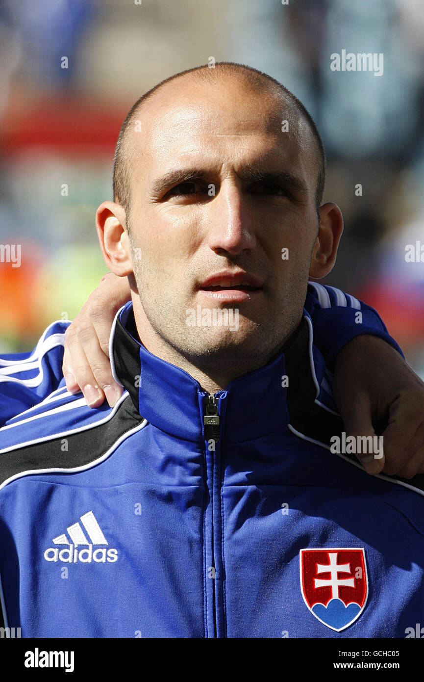 Soccer - 2010 FIFA World Cup South Africa - Group F - New Zealand v ...