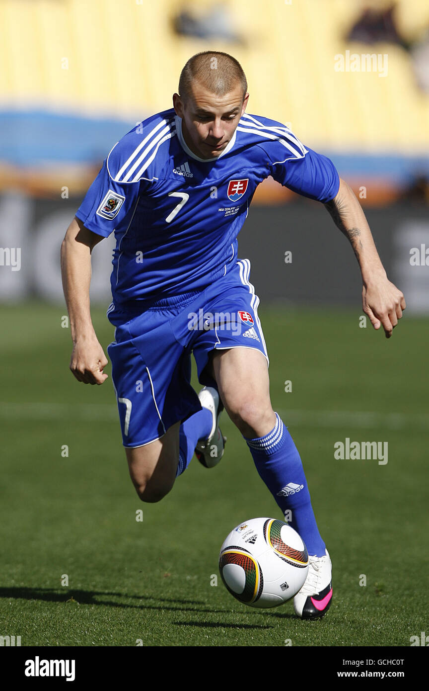 Soccer - 2010 FIFA World Cup South Africa - Group F - New Zealand v ...