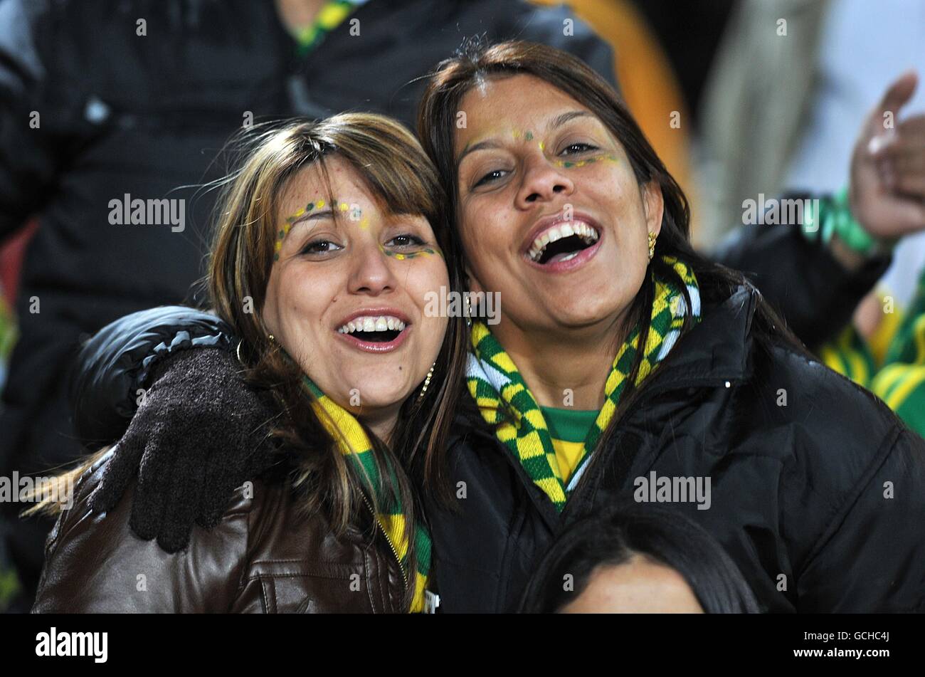Brazil football fans cheer hi-res stock photography and images - Alamy