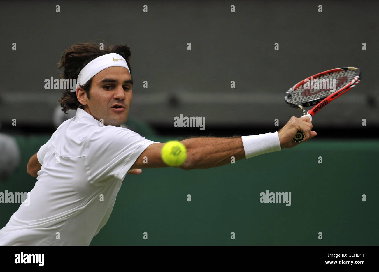 Switzerland's Roger Federer in action against Colombia's Alejandro ...