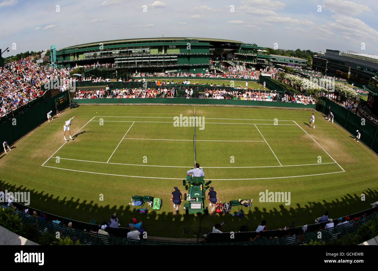 John isner nicolas mahut hi-res stock photography and images - Alamy