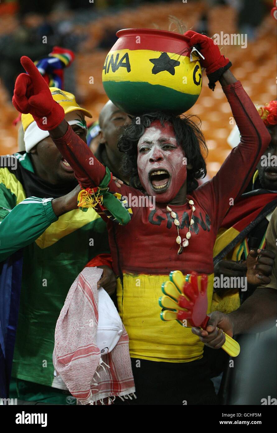 Ghana fans in stands hi-res stock photography and images - Alamy