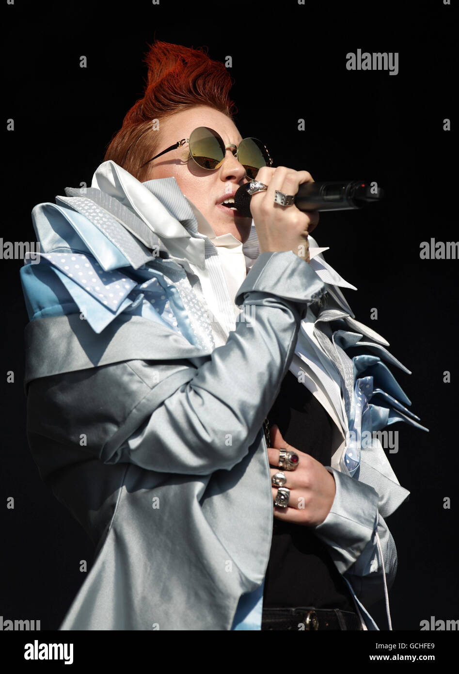 Elly jackson hi-res stock photography and images - Alamy