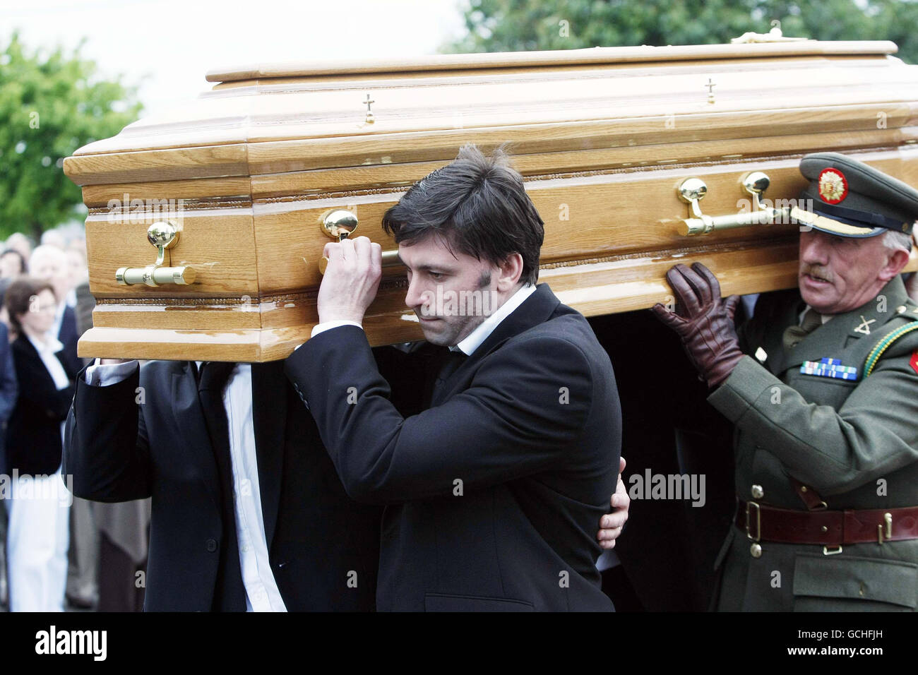 Removal of Lieutenant General Dermot Earley Stock Photo - Alamy