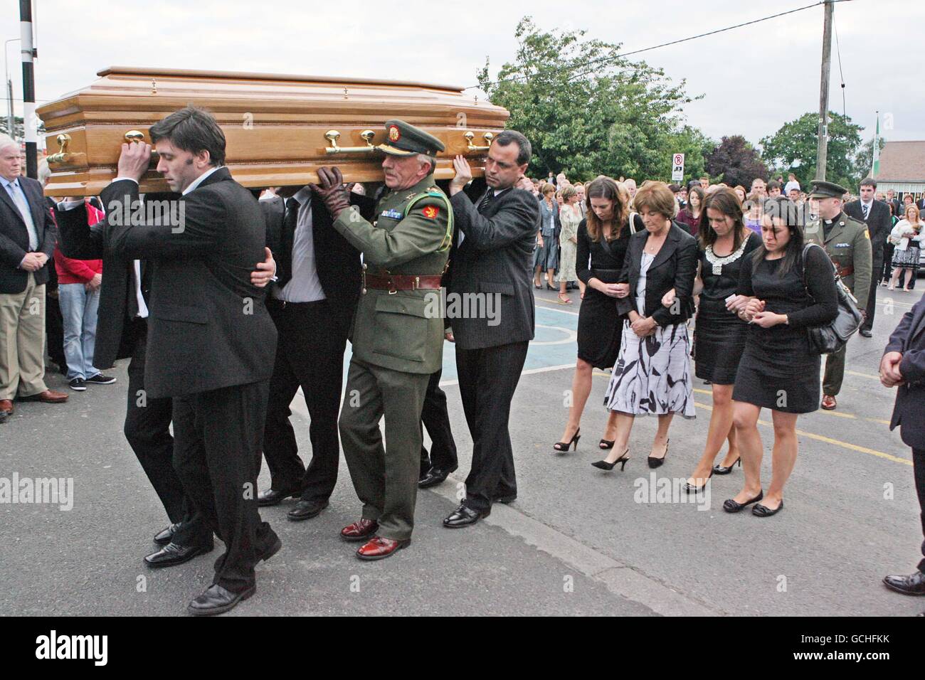 Former Chief of Staff of the Defence Forces, Dermot Earley's son Conor ...