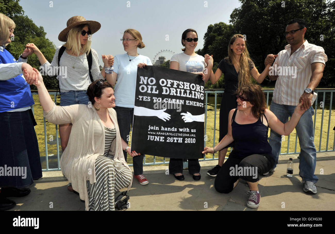 News bp oil spill hi-res stock photography and images - Alamy