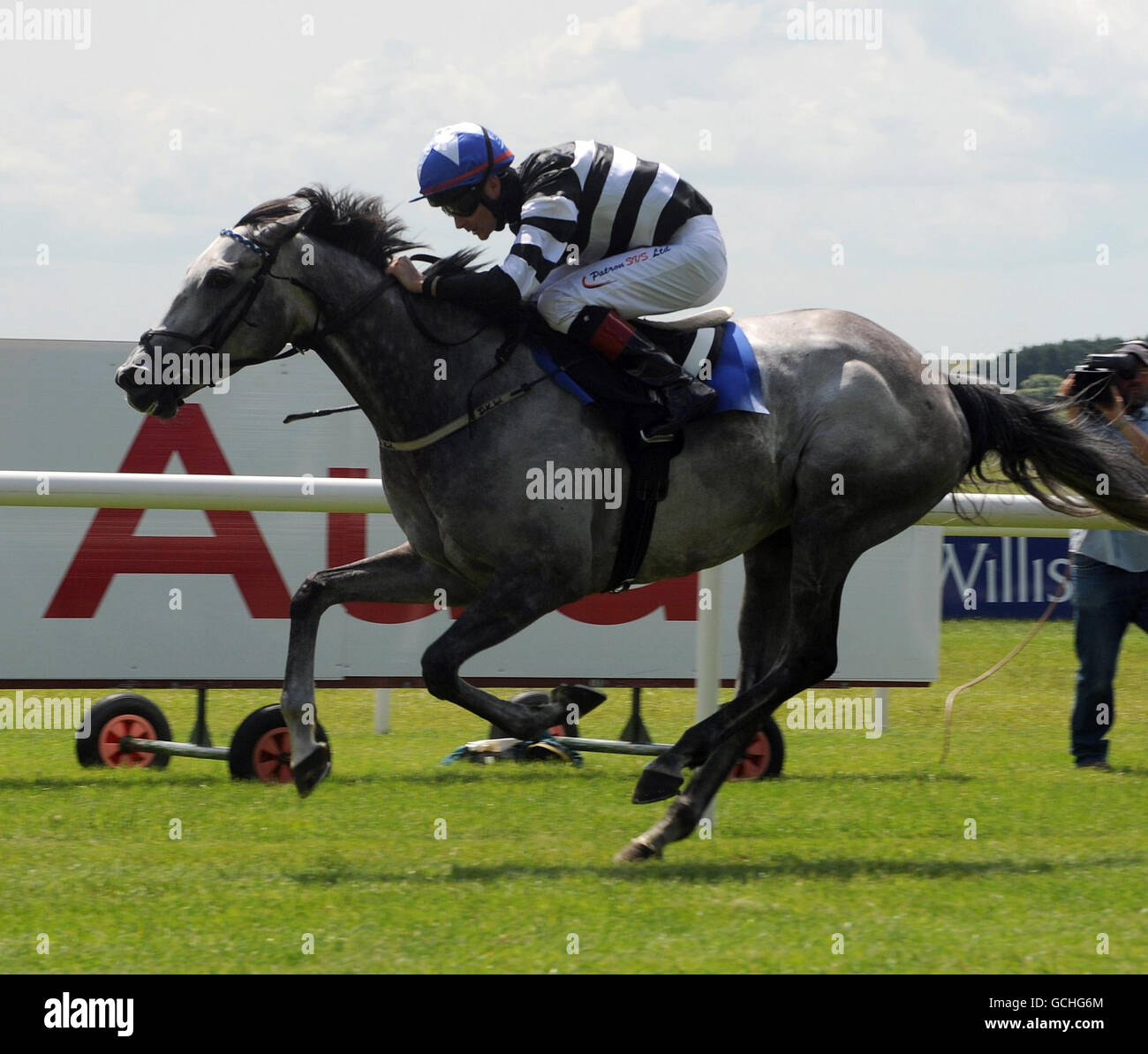 Racing curragh action jockey galloping mangsk hi-res stock photography ...