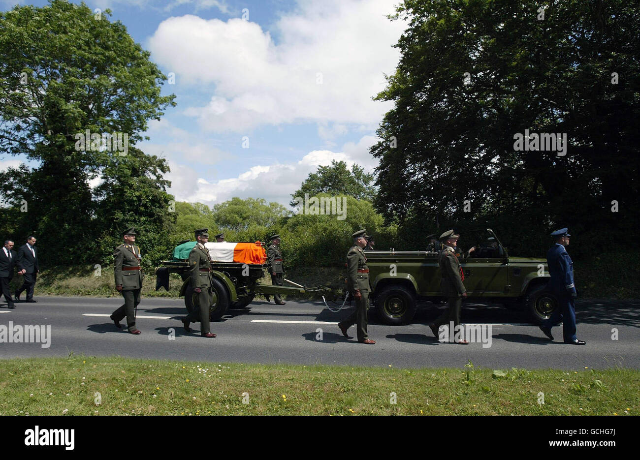 The coffin of chief of staff of the defence hi-res stock photography ...