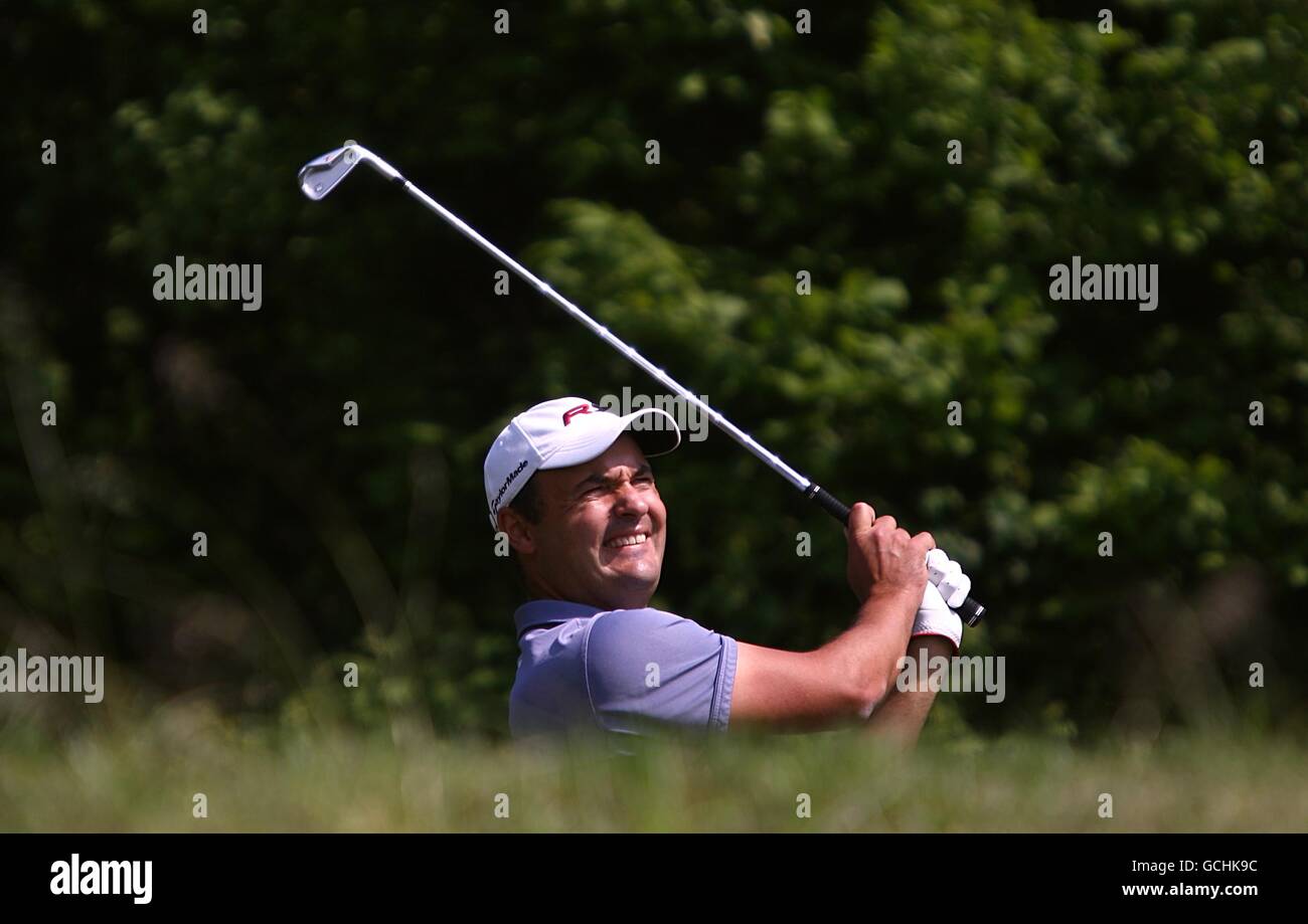England's Simon Khan in action during Round Two of the Celtic Manor ...