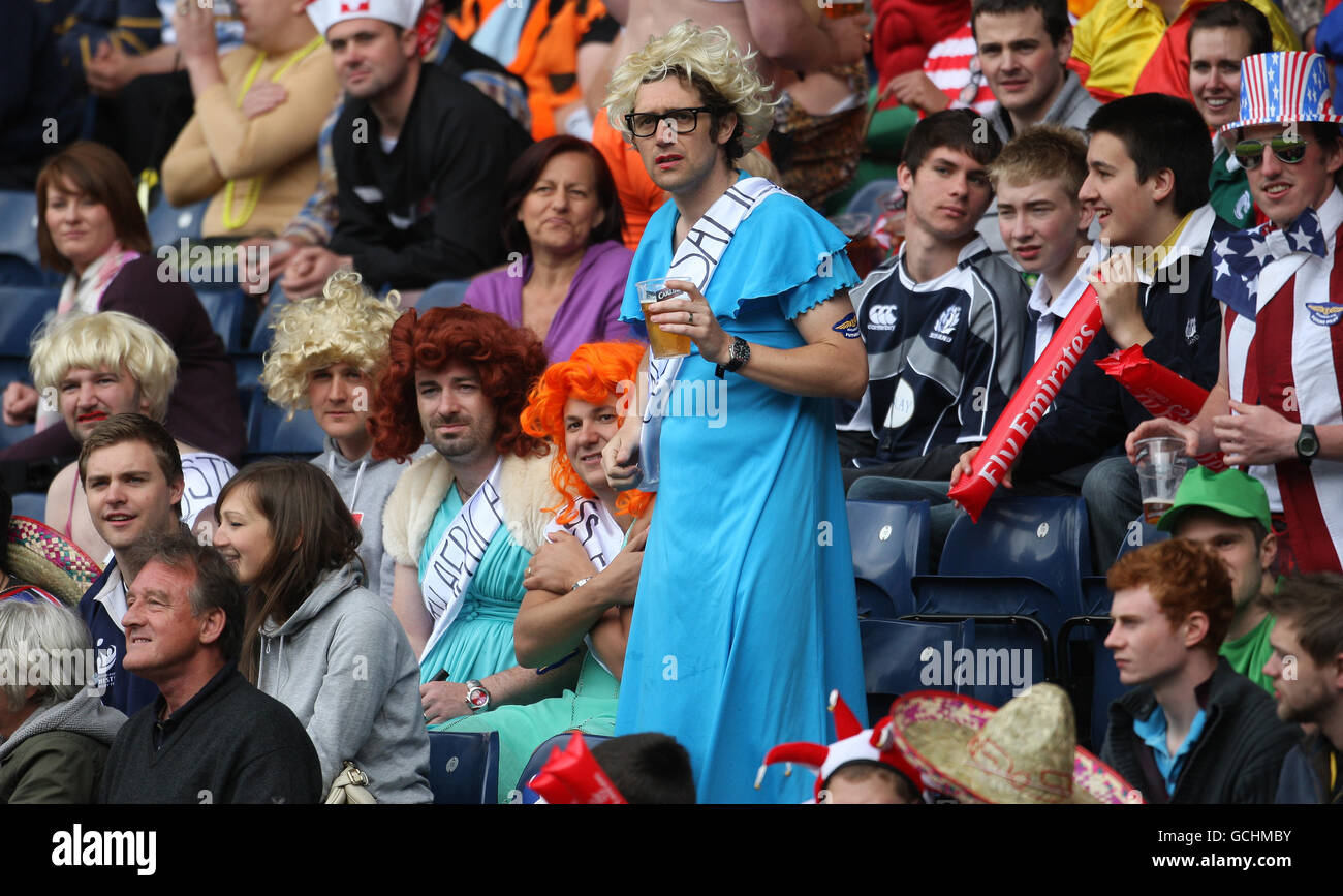Rugby Union - Emirates Sevens - IRB World Series 2010 - Day One ...