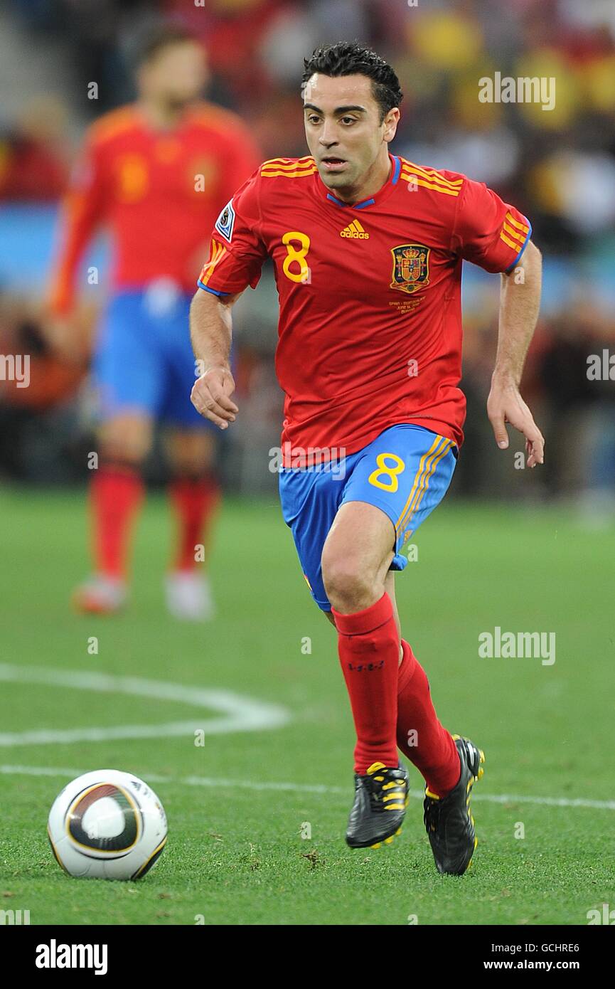 2010 spain world cup xavi hi-res stock photography and images - Alamy