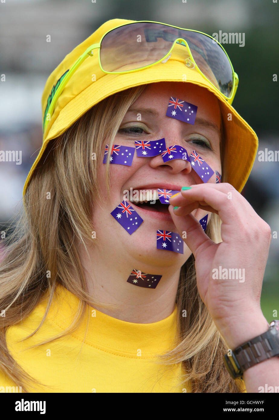 Australian tennis fan jennifer hoyle hi-res stock photography and ...