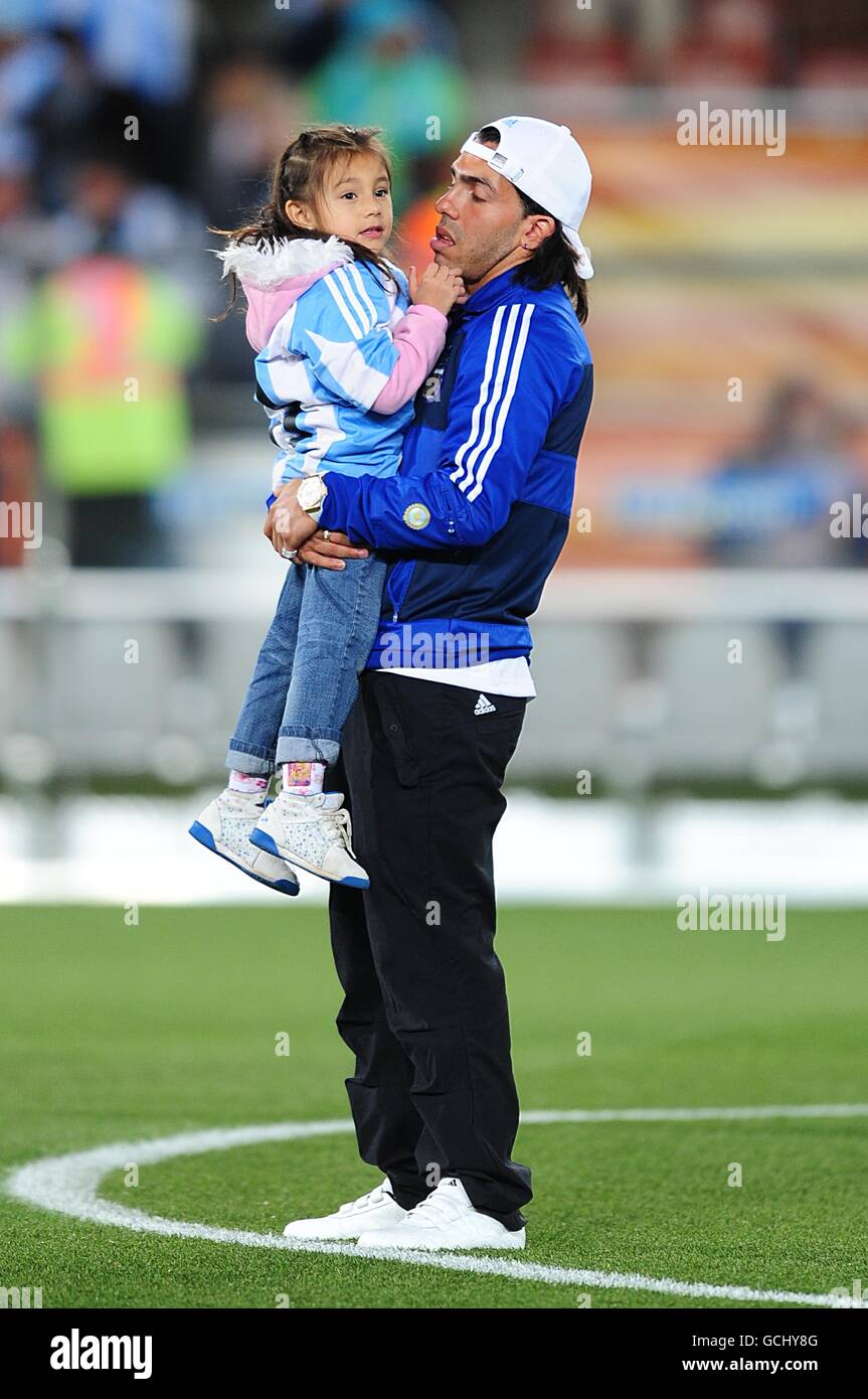 Carlos tevez and daughter hi-res stock photography and images - Alamy