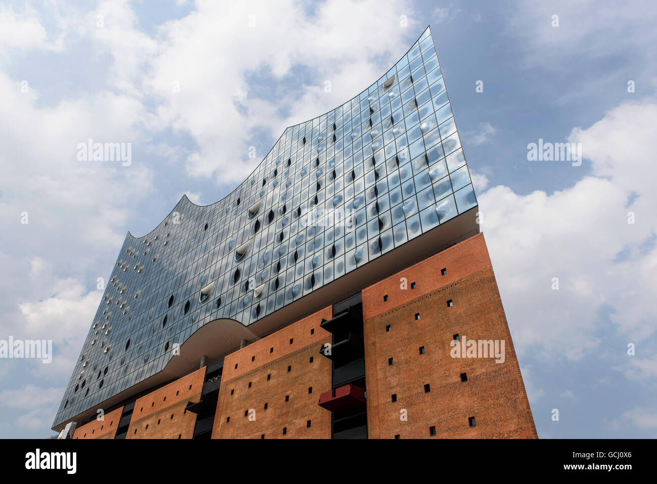 Elbphilharmonie in Hafencity, Hamburg, Germany Stock Photo - Alamy
