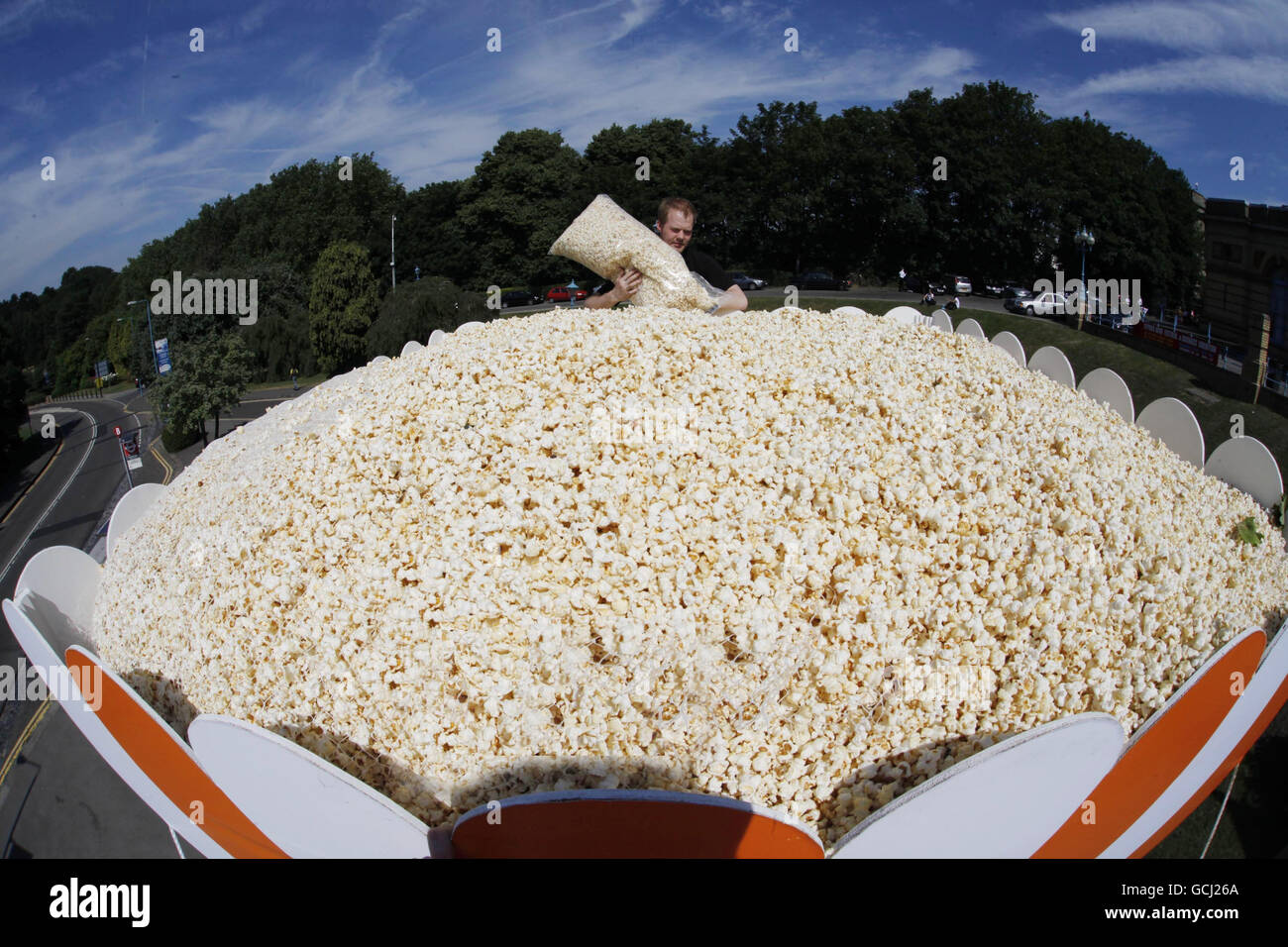 Worlds biggest popcorn box hi-res stock photography and images - Alamy