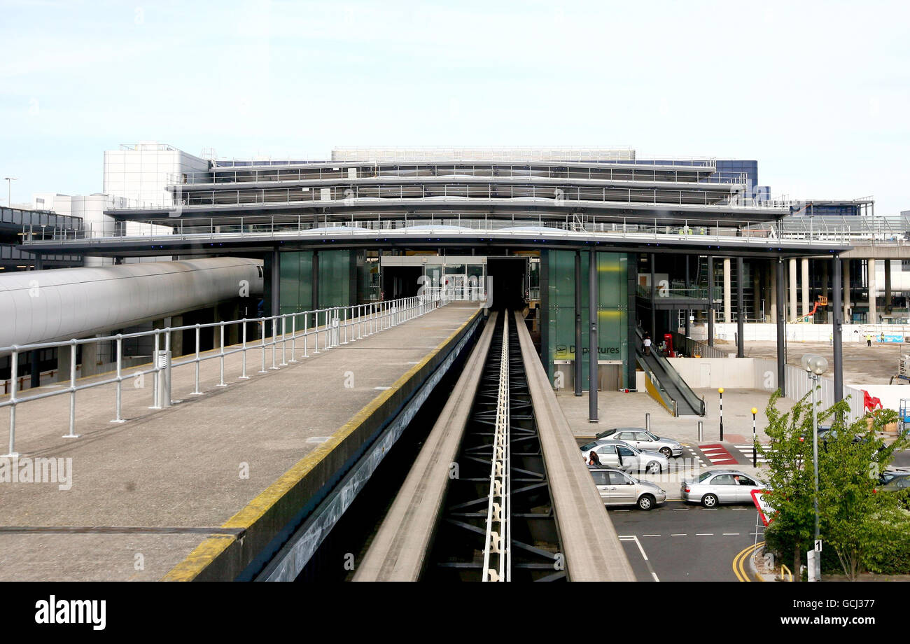Transport gatwick gv track mangis hi-res stock photography and images ...