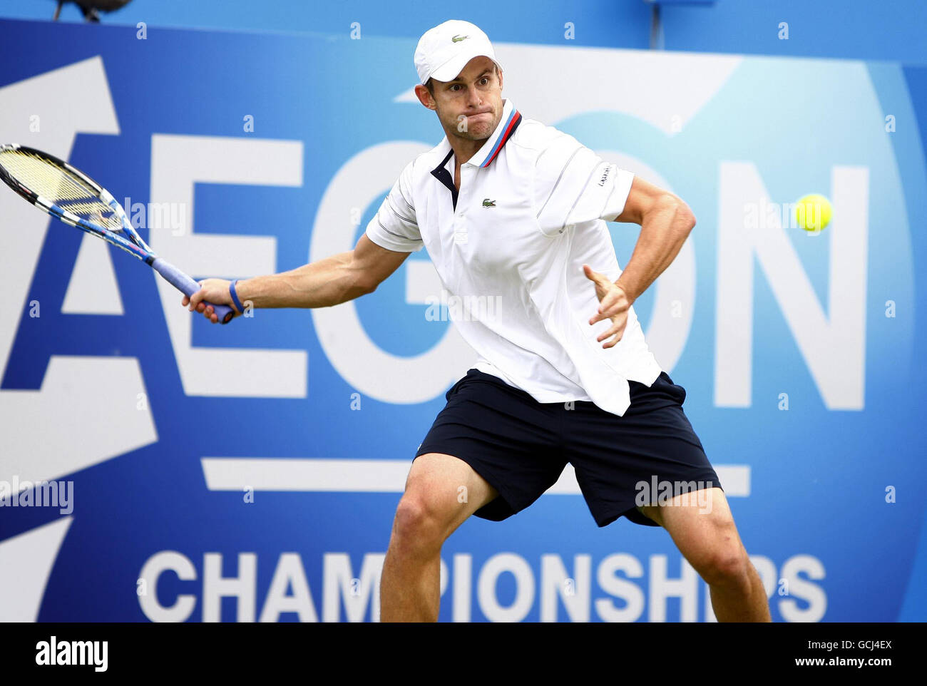 Tennis queens action hitting racket ball cap mangak hi-res stock ...