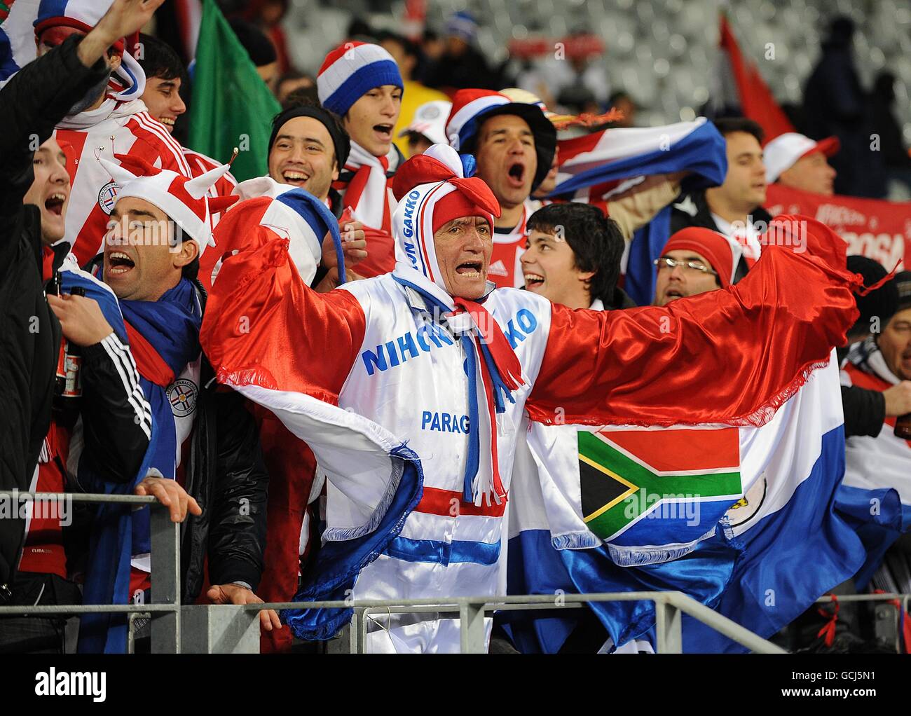Paraguay fans in the stands hi-res stock photography and images - Alamy