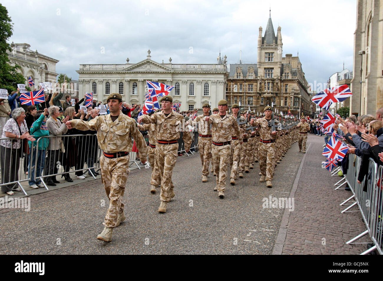 Servicemen from The 1st Battalion The Royal Anglian Regiment parade ...