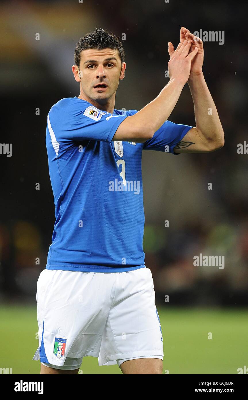 World cup 2010 italy v paraguay hi-res stock photography and images - Alamy
