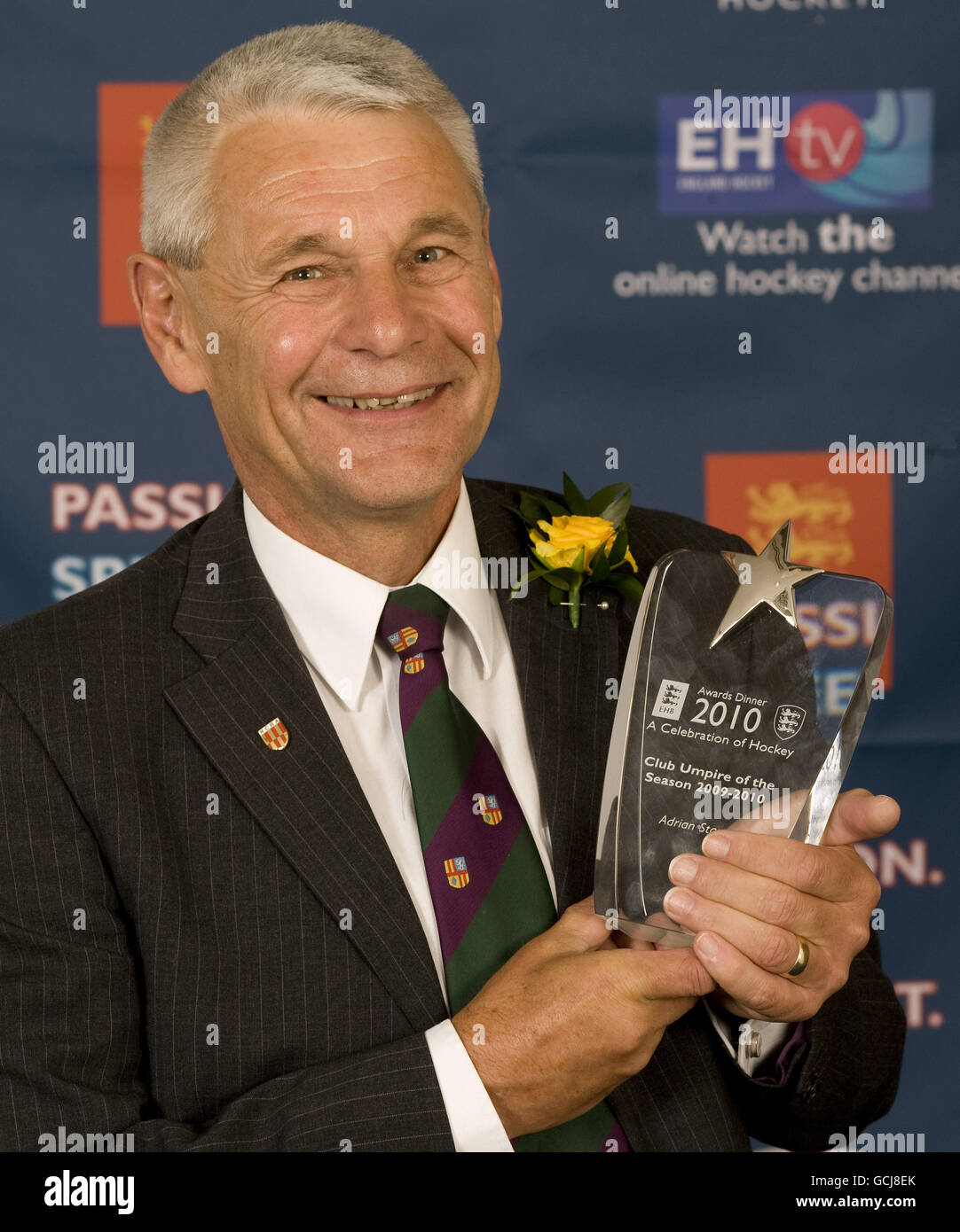 Hockey umpire hi-res stock photography and images - Alamy