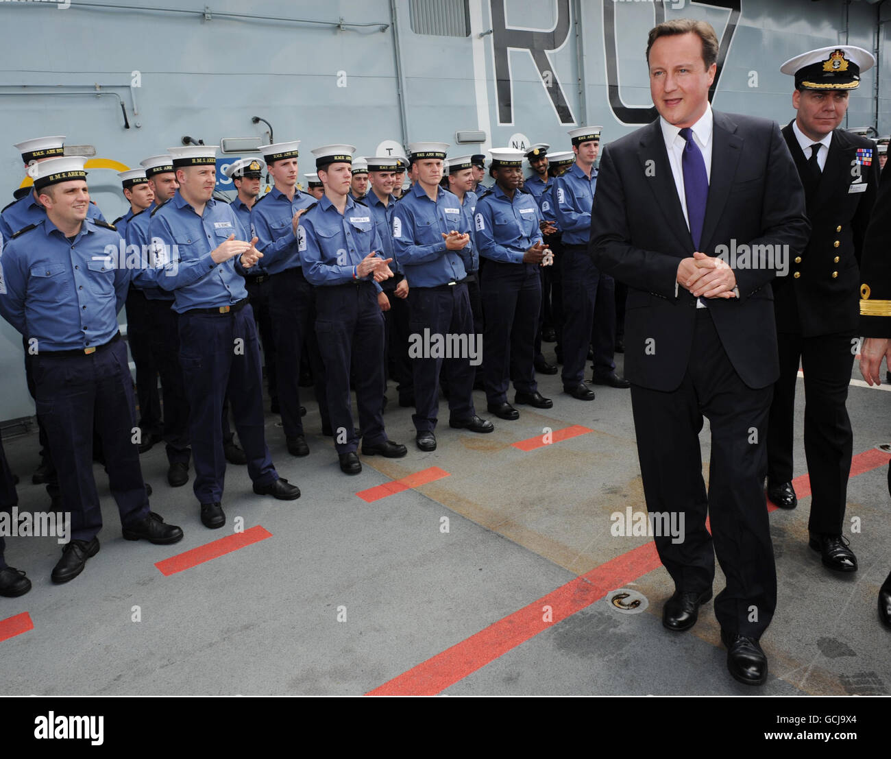 Royal navy sailors part hi-res stock photography and images - Alamy