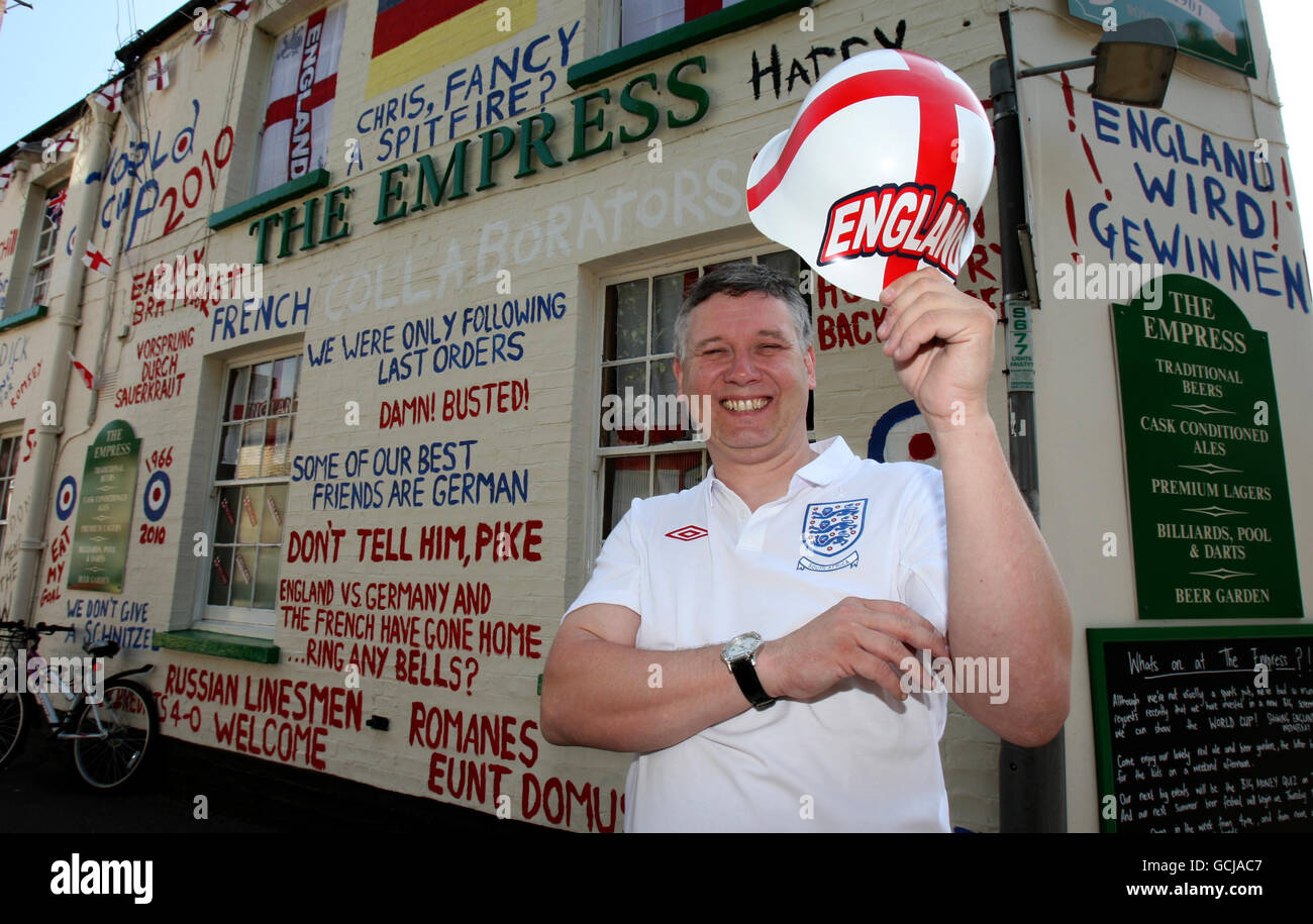 Dave Utting, Landlord of the Empress pub in Cambridge, stands in front ...