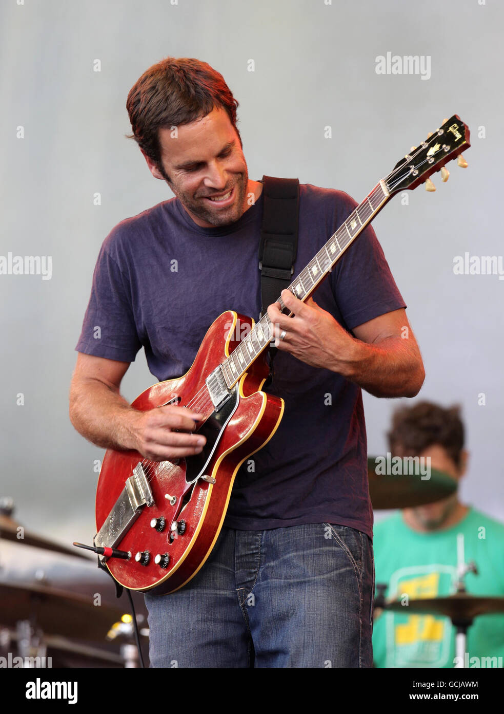 Jack Johnson performing on the Pyramid Stage on the last day of ...