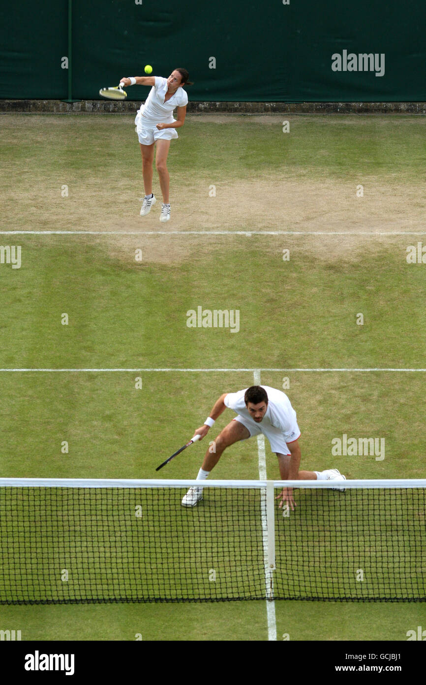 Great Britain's Sarah Borwell (left) and Colin Fleming (right) in ...