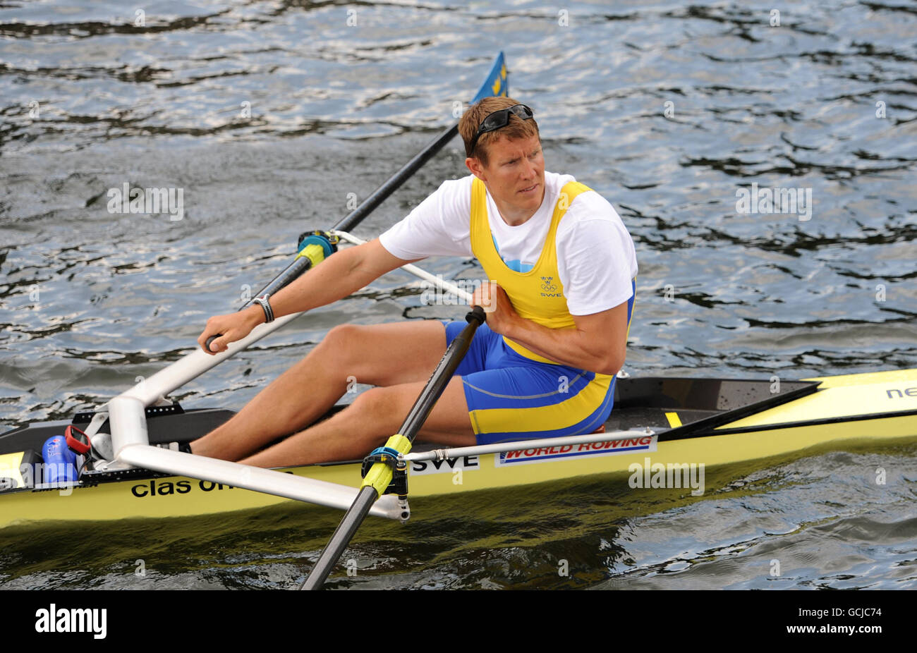Rowing henley action boat mangis ampics hi-res stock photography and ...