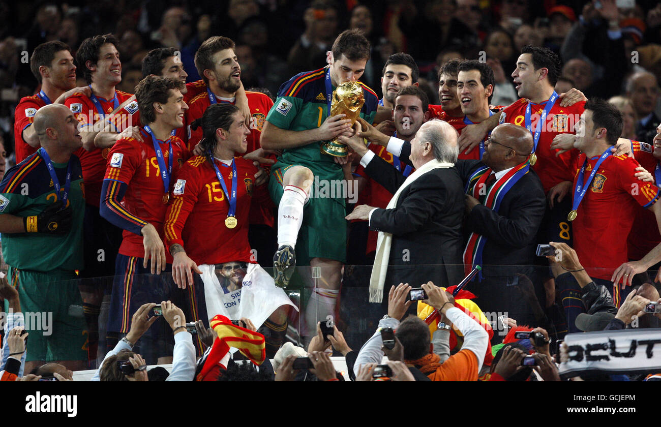 Spain world cup trophy hi-res stock photography and images - Alamy