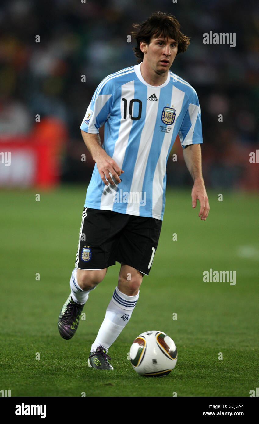 Lionel messi argentina 2010 hi-res stock photography and images - Alamy