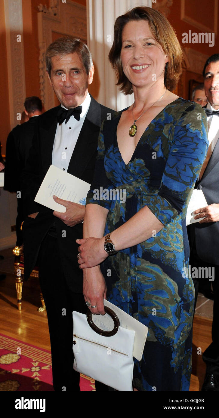 Stuart rose left hi-res stock photography and images - Alamy