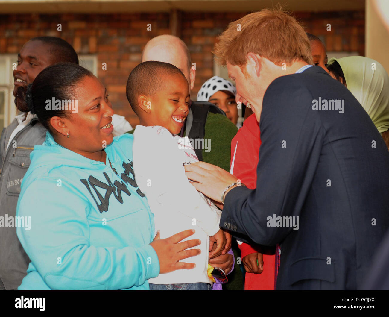 Young prince harry laughing hi-res stock photography and images - Alamy