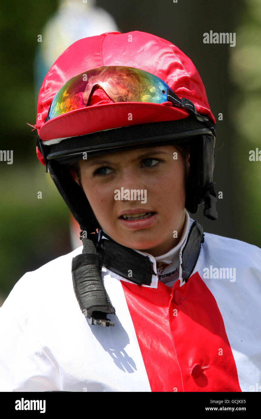 Jockey sophie staveley hi-res stock photography and images - Alamy