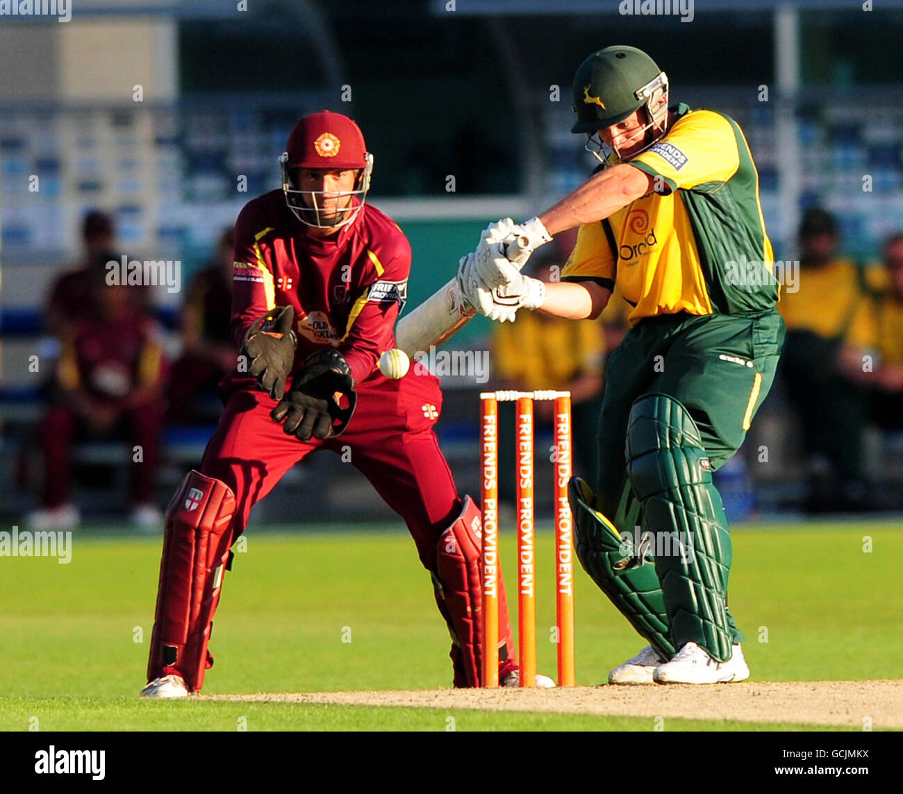 Cricket matthew scoopix hi-res stock photography and images - Alamy