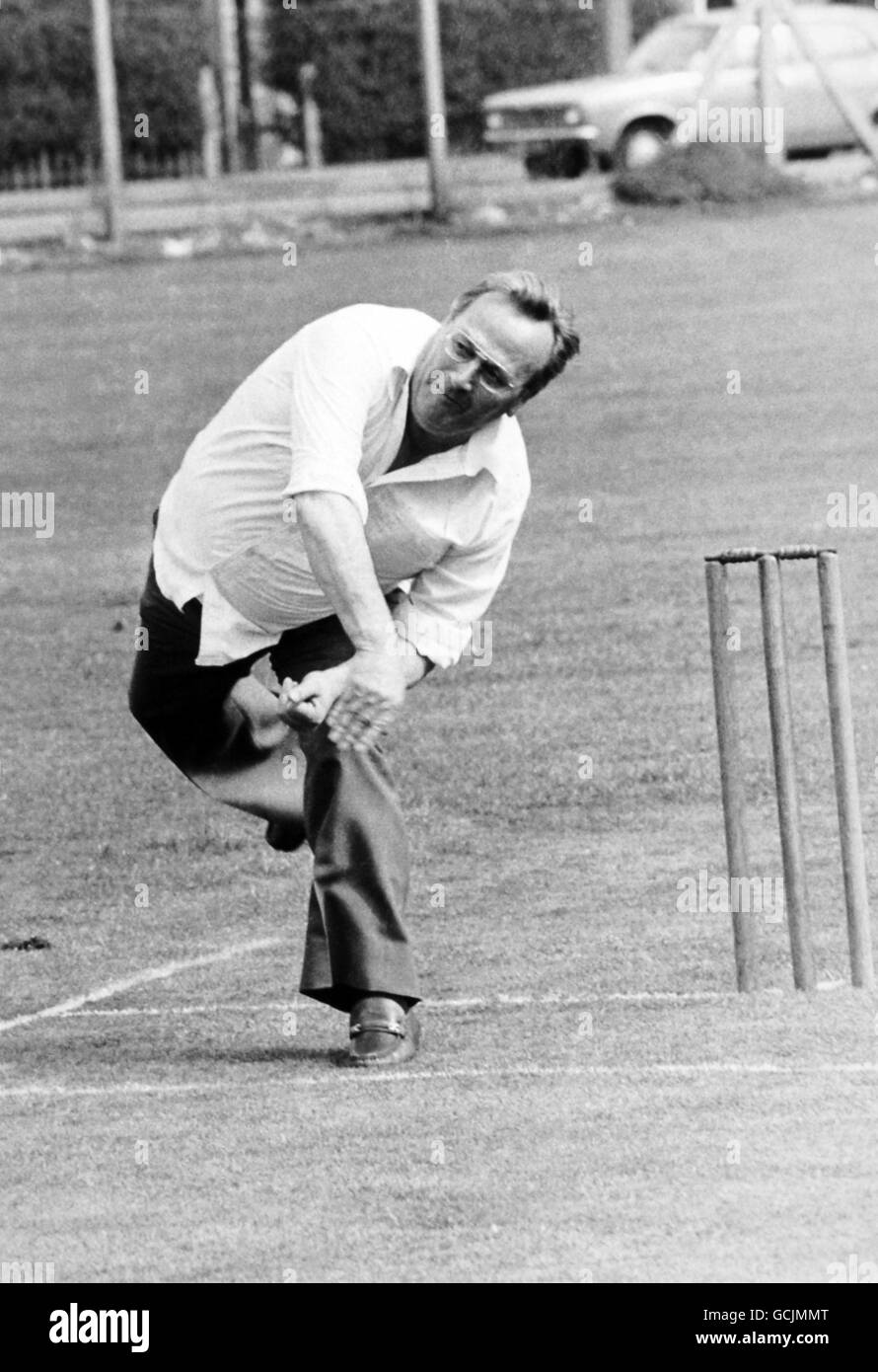 Shows off bowling skills hi-res stock photography and images - Alamy