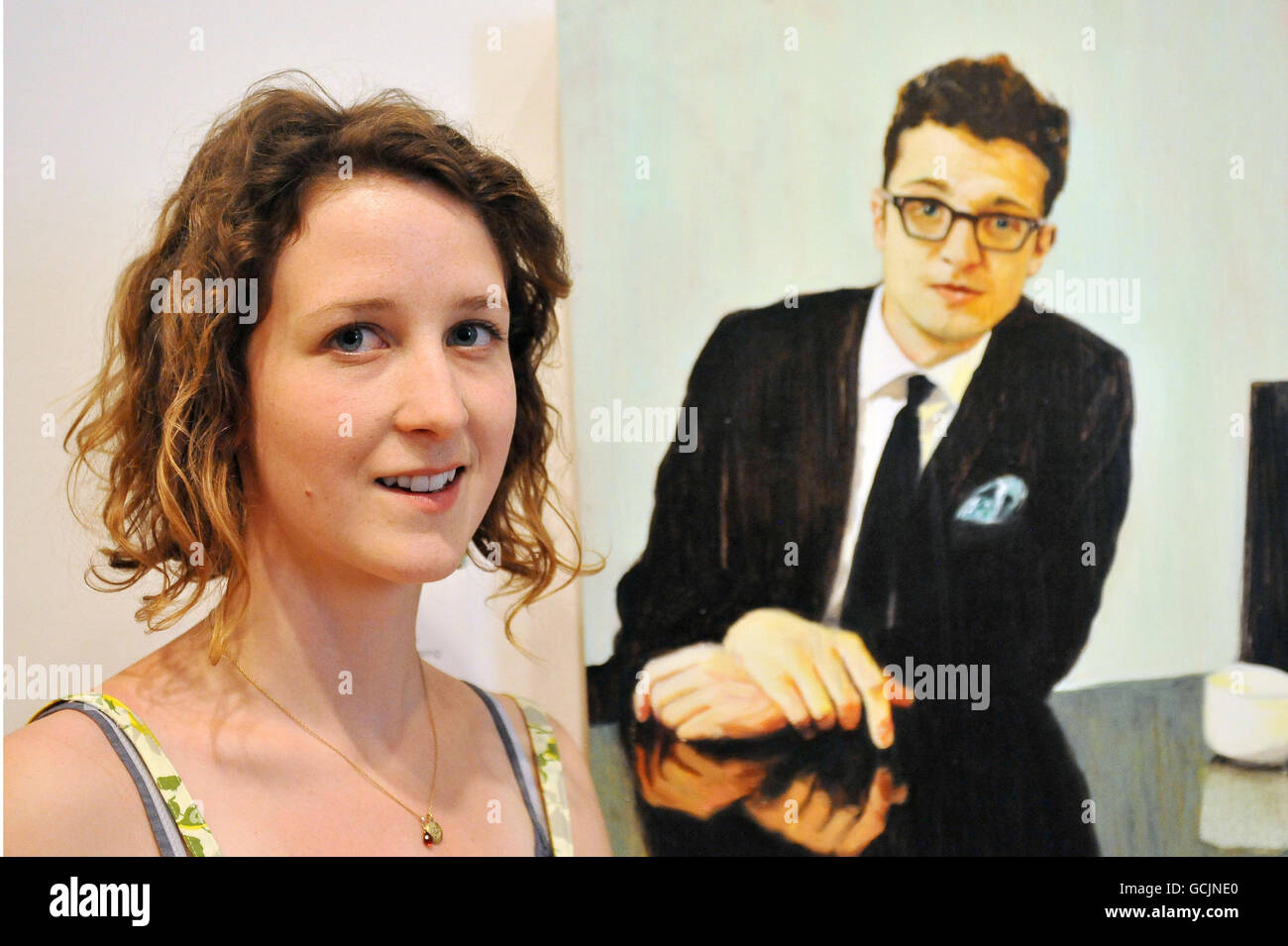 Glasgow based artist elizabeth mcdonald hi-res stock photography and ...