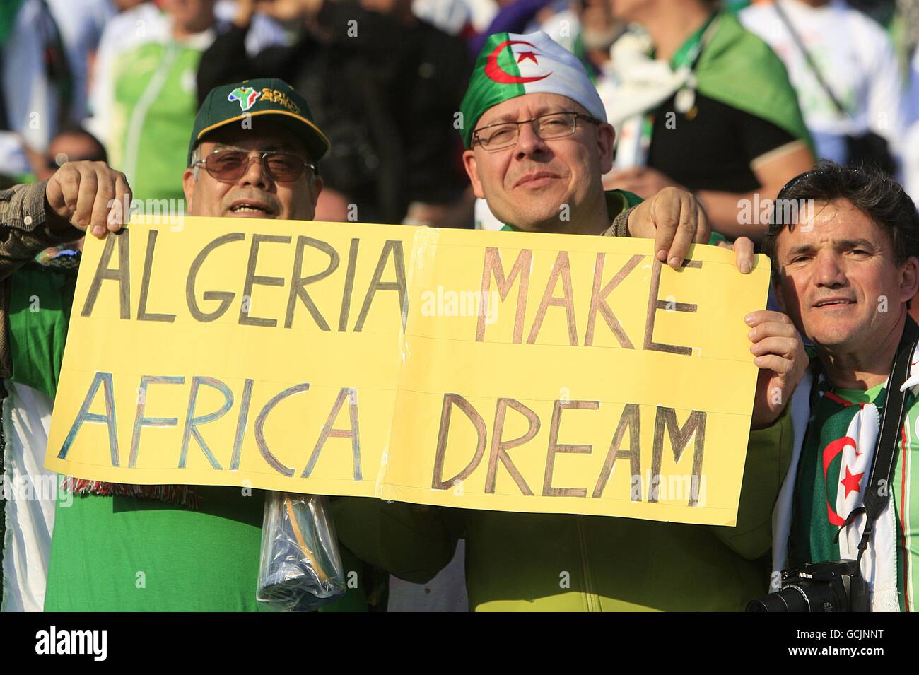 Algerian football fans hi-res stock photography and images - Alamy